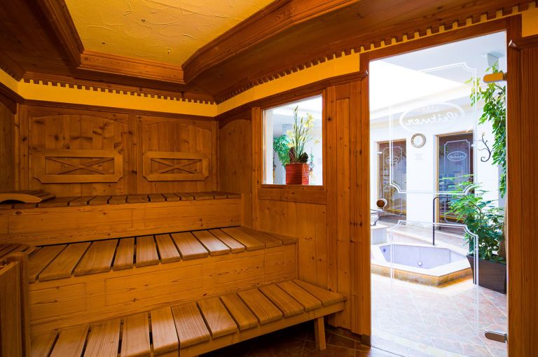 Wellness - Hotel Leitner - Traumtage in Traumlage in Mittelberg im ...